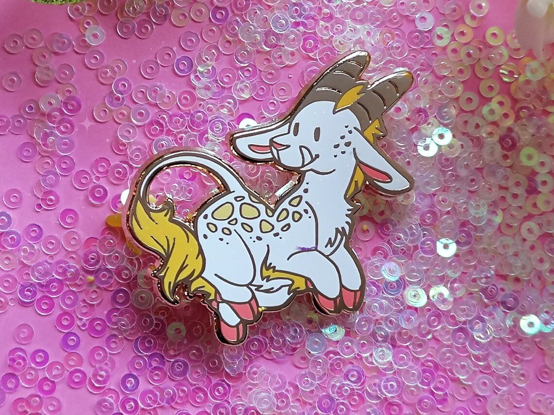 Yale Centicore Mythical Hard Enamel Pin / Gift Fun Pin Design - Etsy