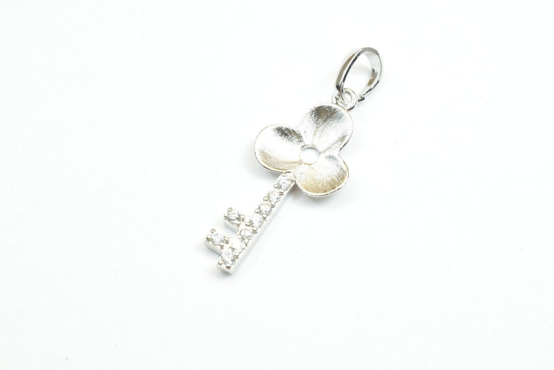 PVD Silver Key PVD Silver Pendant Size 24x11mm With Cz Cubic Zirconia ...