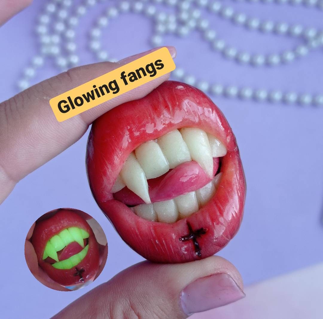 Halloween Lip With Vampires Glowing Fangs Brooch Badge Reel Gothic ...