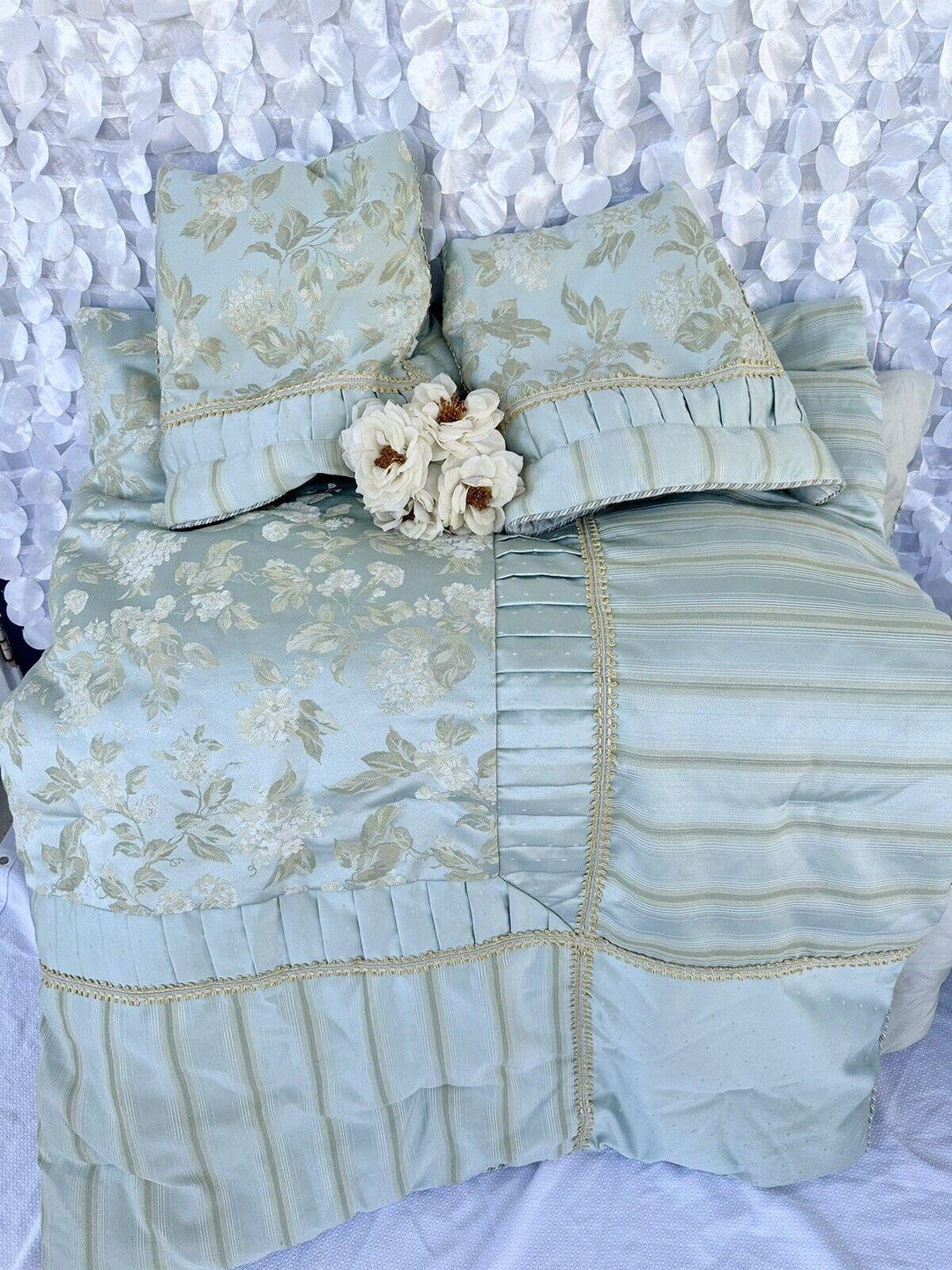 Croscill Comforter QUEEN 5 Piece SET Blue Green Cream Floral BROCADE ...
