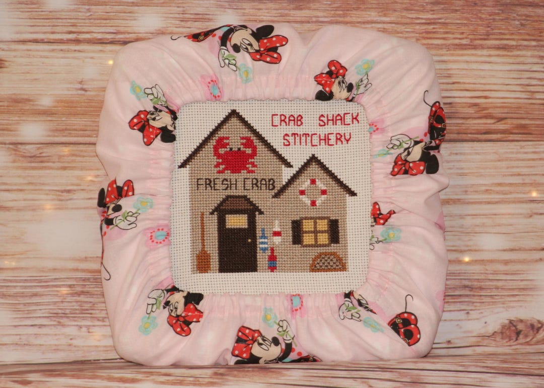 Minnie Mouse on Pale Pink Grime Guard Q-snap, Nurge or Round Hoop Cover ...