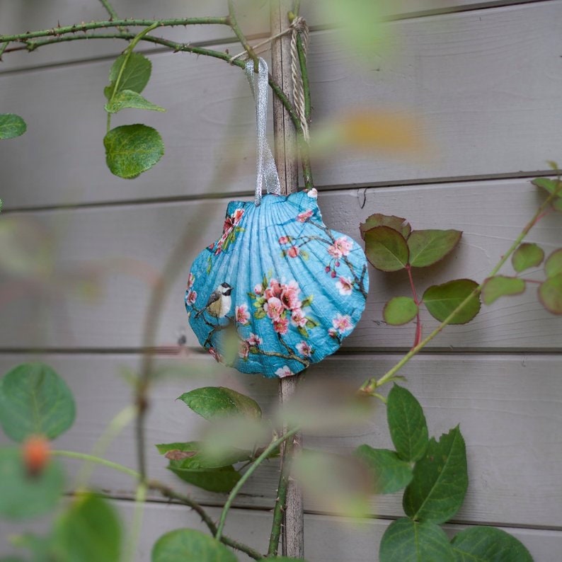 Hanging Silver Floral Decoration on a Giant Scallop Shell - Etsy