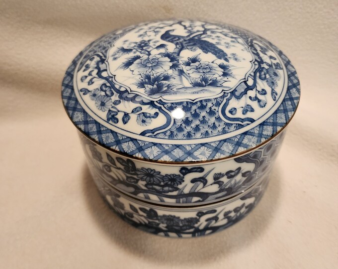 Japanese Porcelain Stacking Bento Lunch Box, Blue and White Peacock W ...