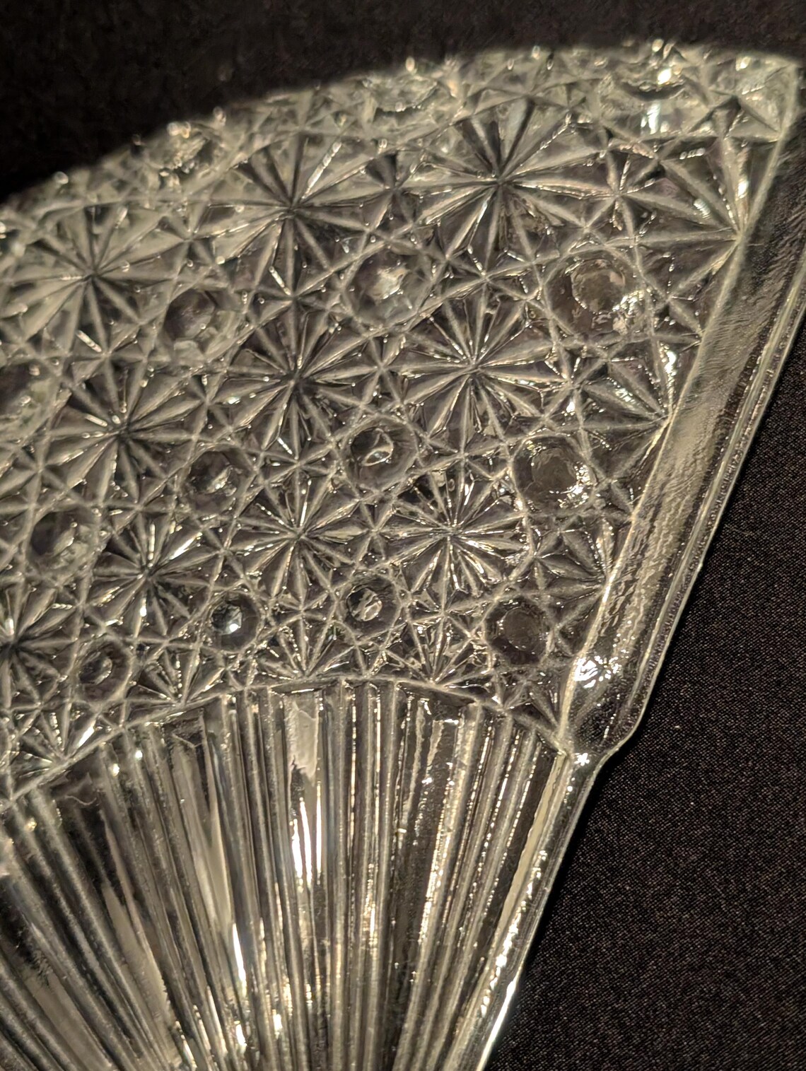 Fenton Clear Fan Shape Plates Embossed Daisy & Button Pattern, Set of 2 ...