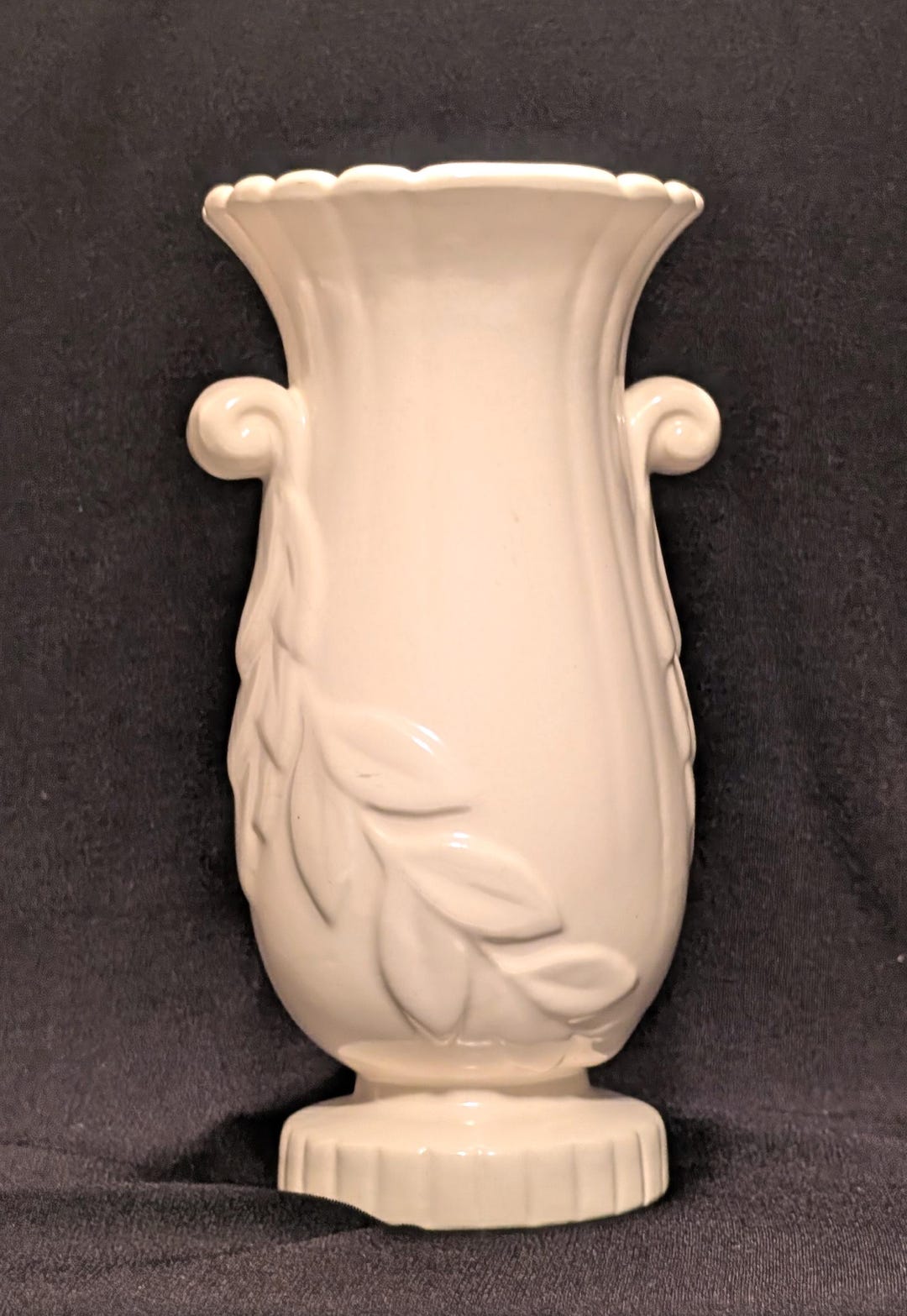 Weller R-4 Creamy Ivory Vase Matte Satin Single Glaze Art Pottery, Bud ...