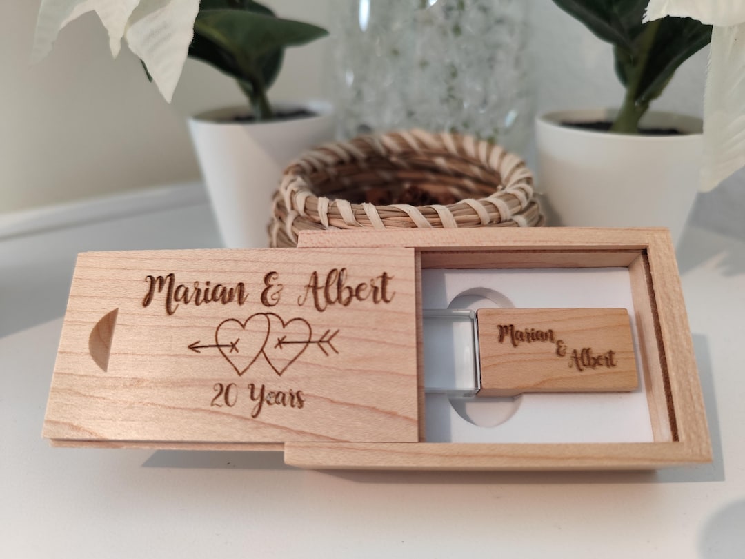 Custom USB With Box – 32GB Engraved Flash Drive for Weddings ...