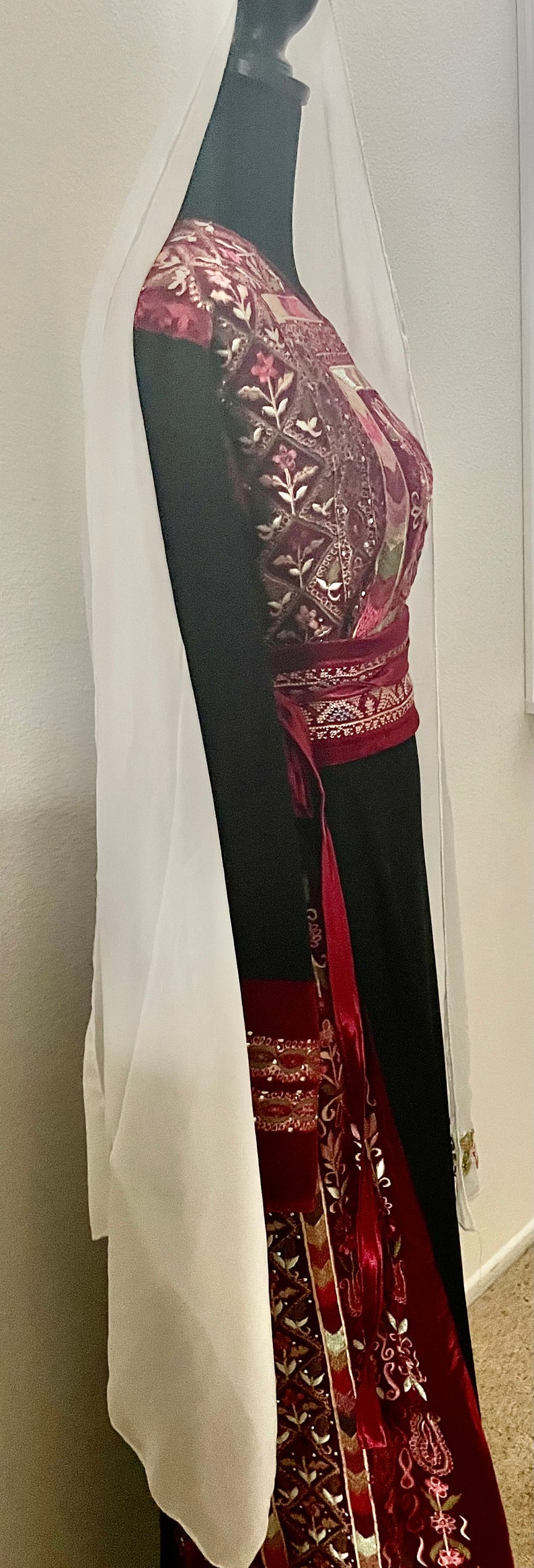 Handmade Palestinian/ Jordanian Thobe - Etsy