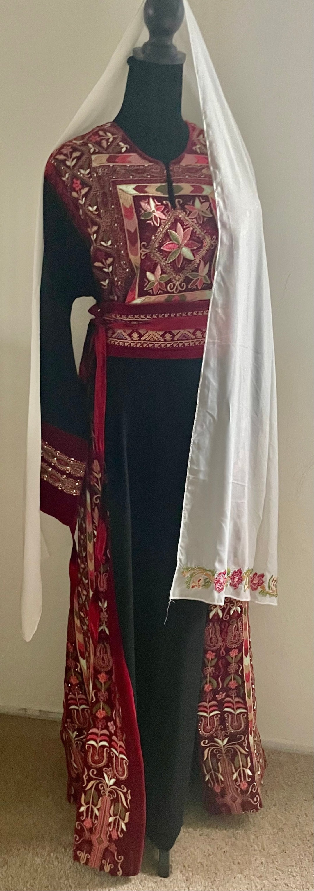 Handmade Palestinian/ Jordanian Thobe - Etsy