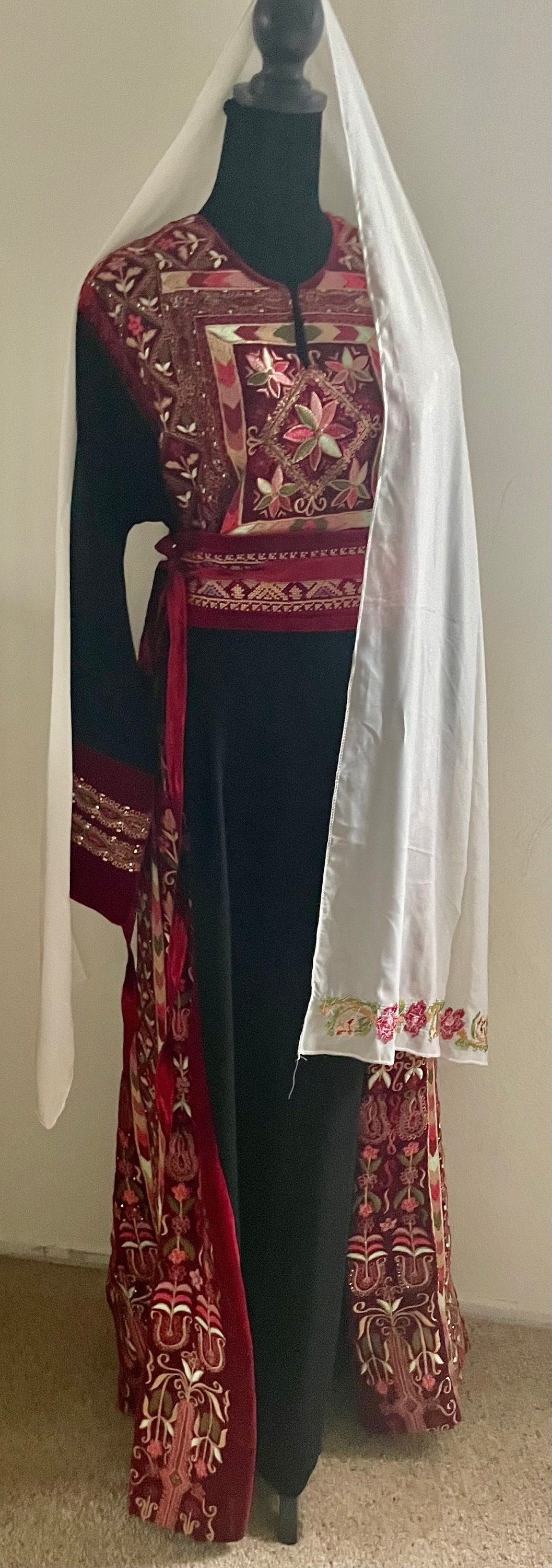 Handmade Palestinian/ Jordanian Thobe - Etsy