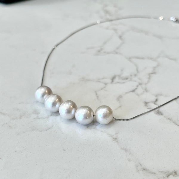 Five Pearls Necklace - Etsy