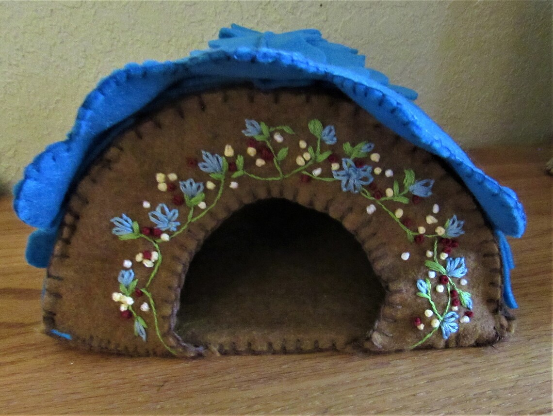 Hedgehog Hut Felt Playset - Etsy