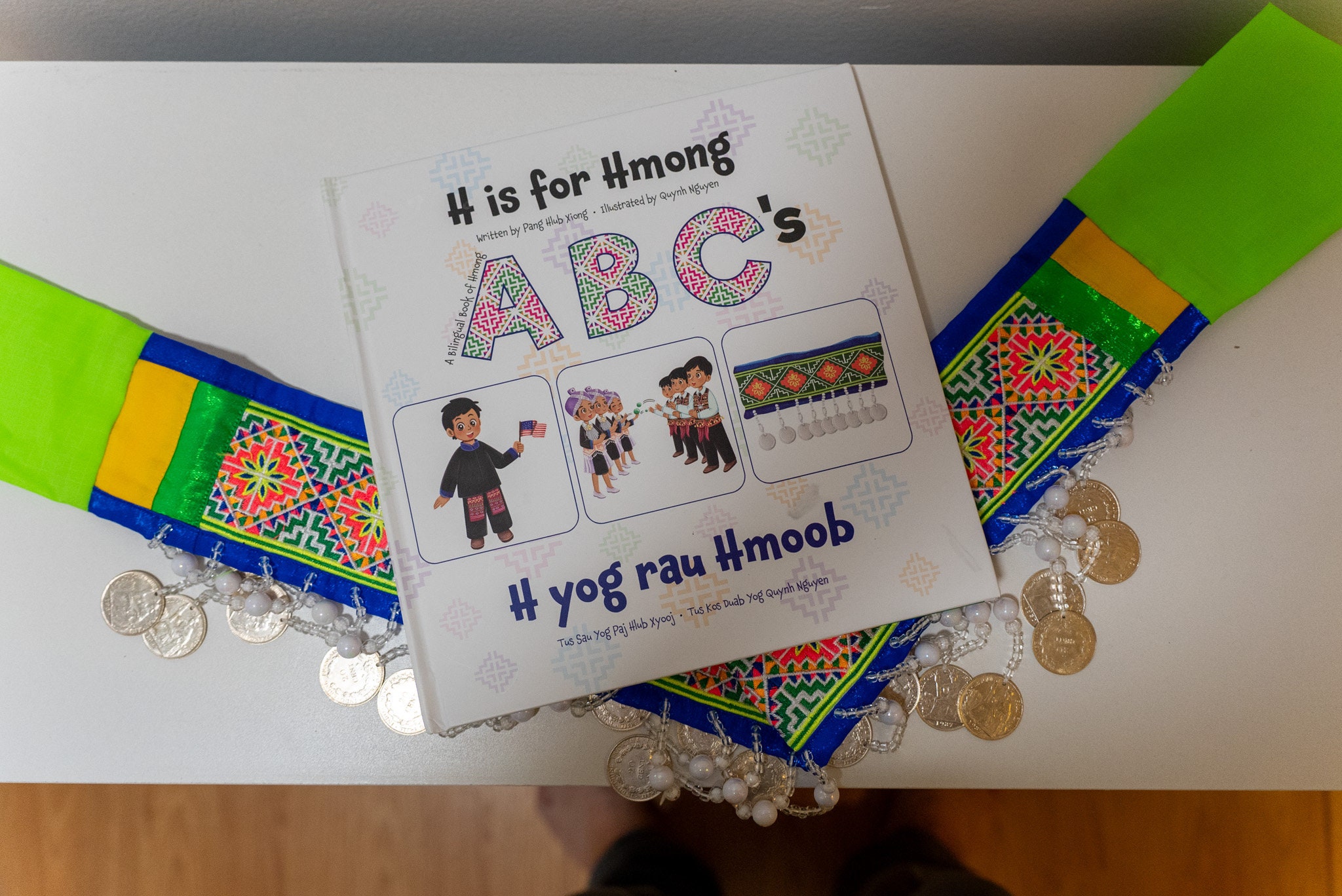 H is for Hmong | H Yog Rau Hmoob: A Bilingual Hmong Book of Abc's - Etsy