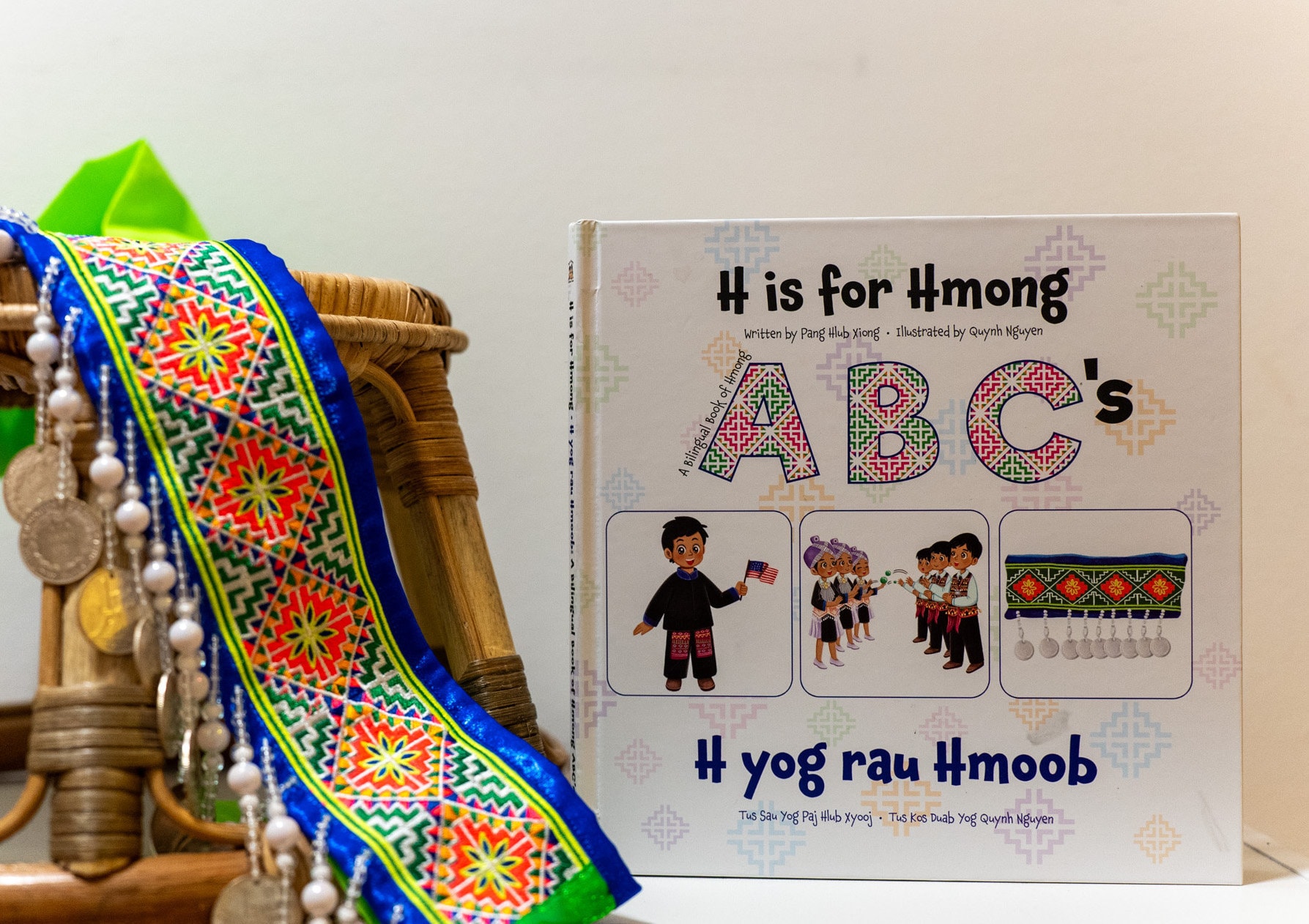 H is for Hmong | H Yog Rau Hmoob: A Bilingual Hmong Book of Abc's - Etsy