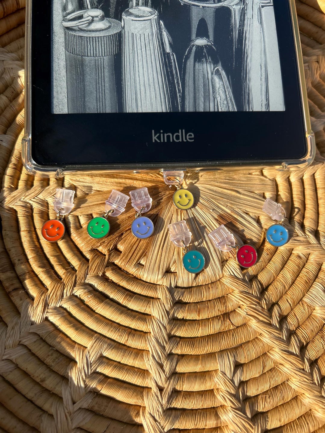 Smiley Face Kindle, USB-C, Iphone/ipad Plug Charm - Etsy