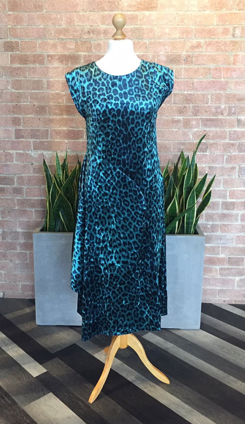 Sew Different Paper Sewing Pattern: Flounce Dress UK Sizes 8 | Etsy