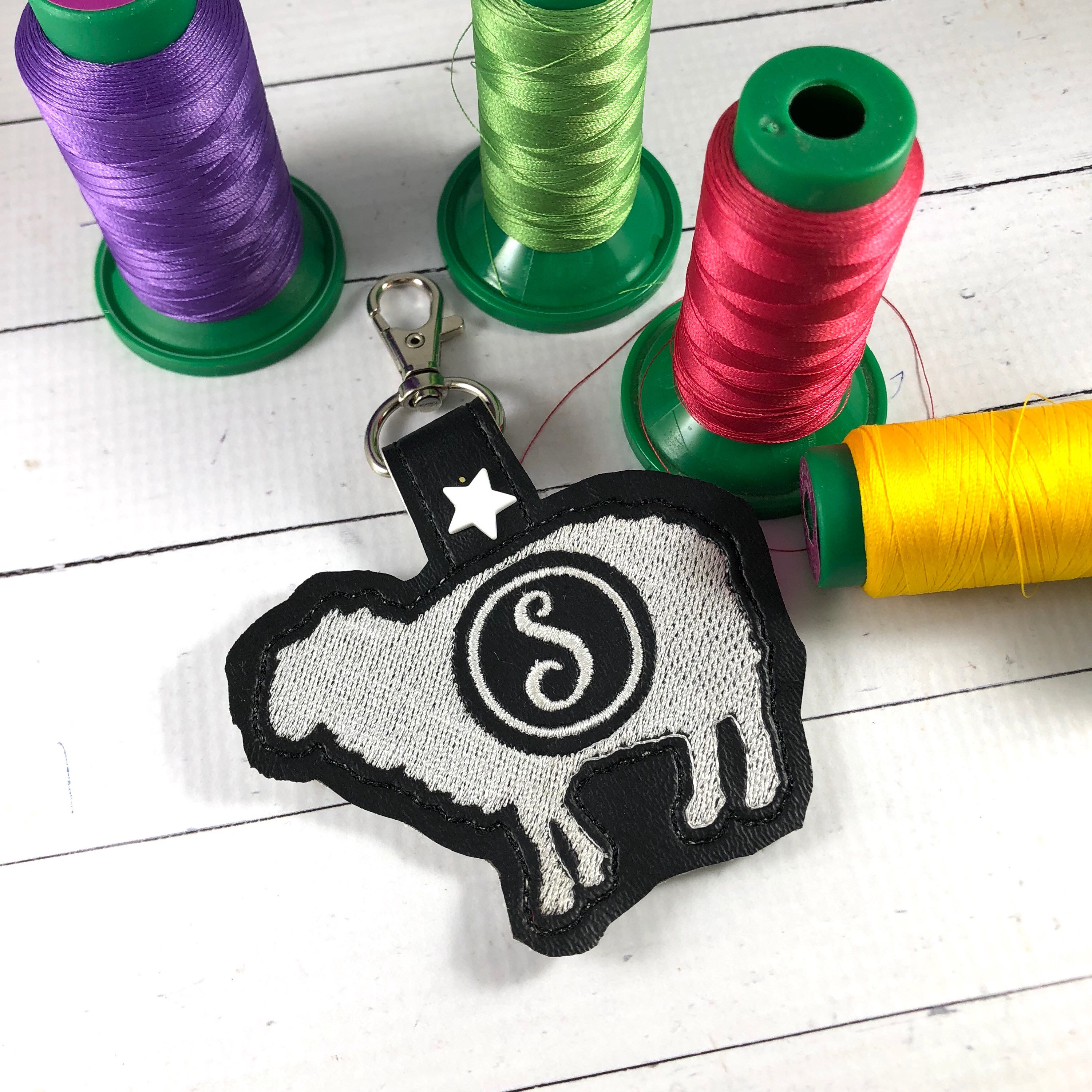 Monogram BLANK Sheep tag snap tab for 4x4 hoops-BBED-Add your | Etsy