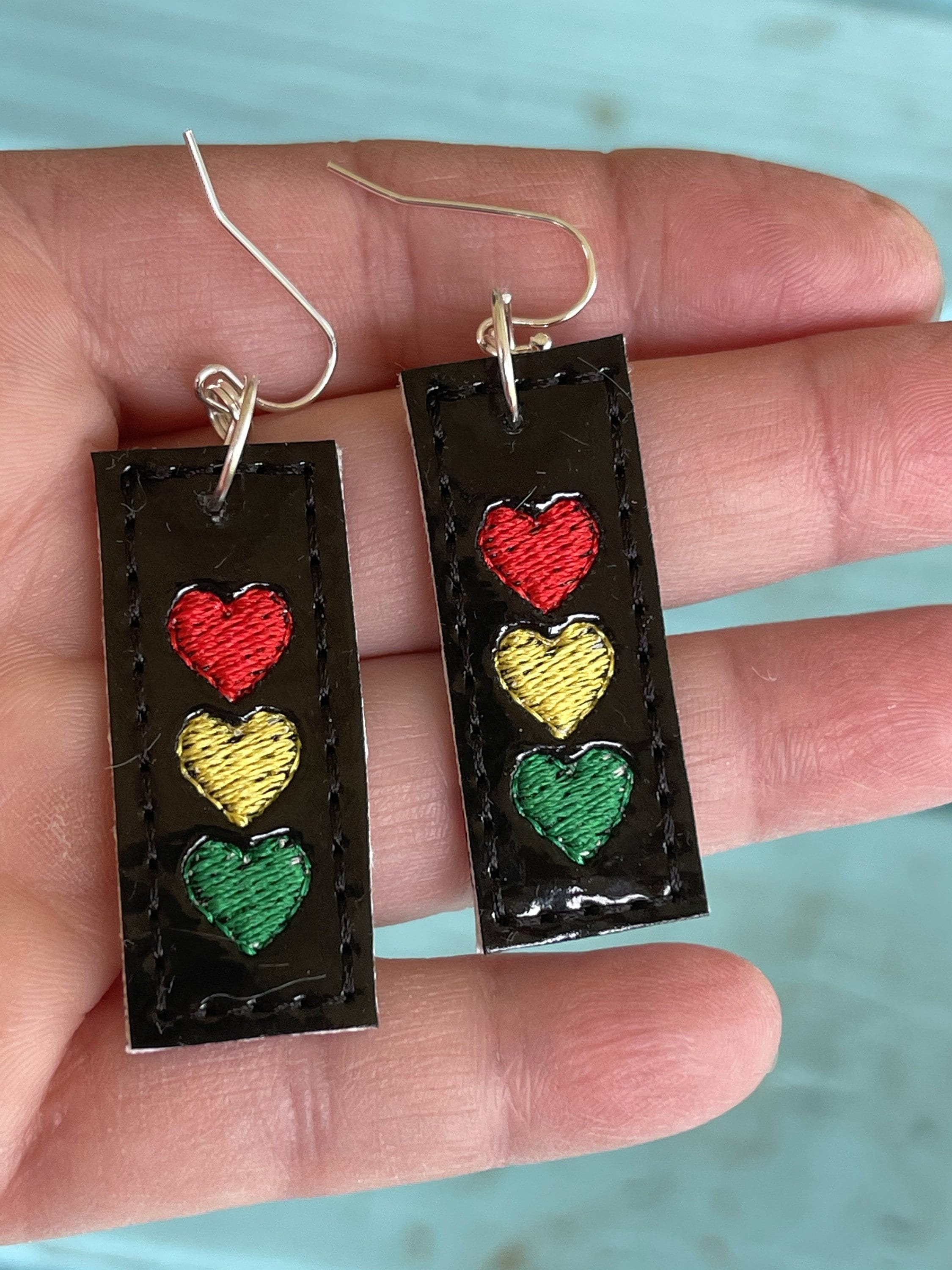 Ombre Heart Earrings Embroidery Design in the Hoop - Etsy