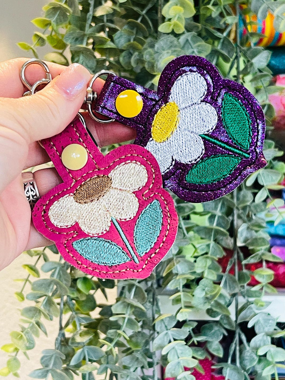 Daisy Snap Tab - in the Hoop Embroidery Design 4x4 Hoops - Etsy