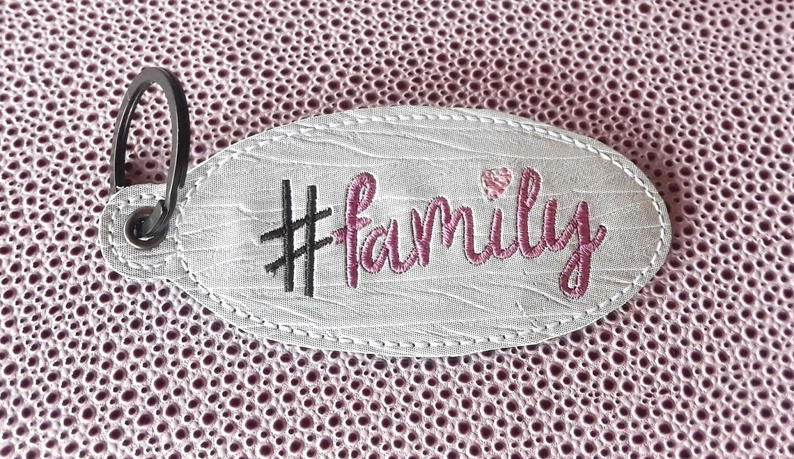 Hashtag FAMILY Eyelet Tag - Etsy