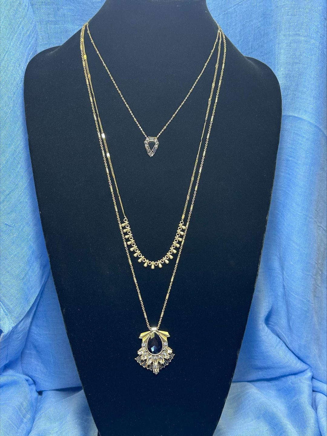 CHLOE + ISABEL Monarch Convertible Pendant Necklace - N022 - Etsy