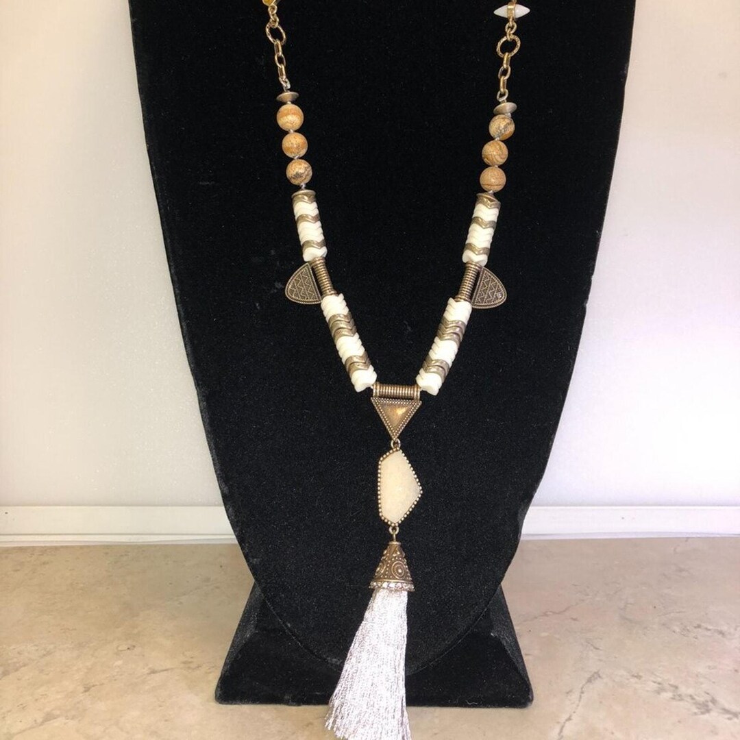 CHLOE + ISABEL Desert Ivory Tassel Pendant Necklace - N104 - Etsy