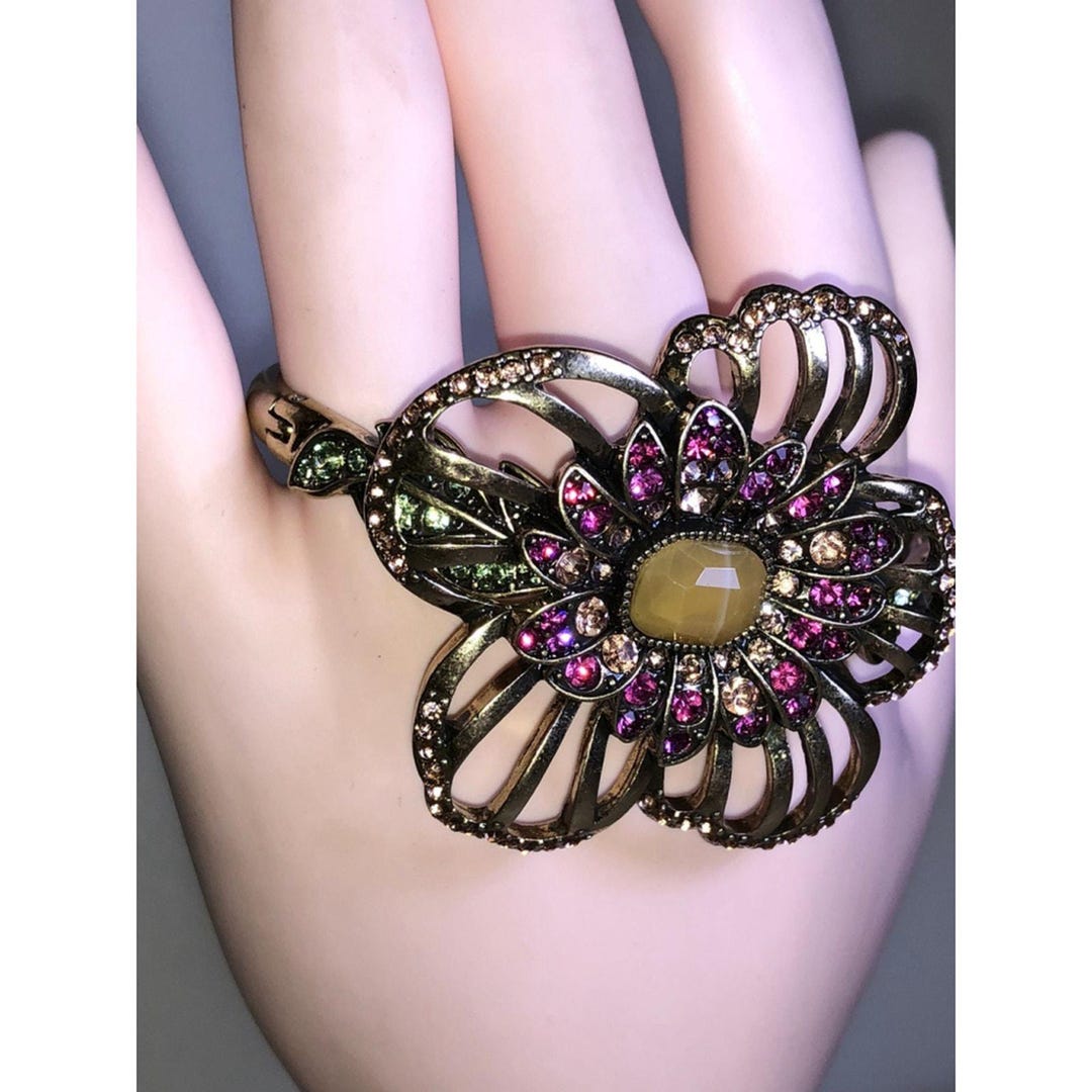 CHLOE & ISABEL Colorful Flower Crystal Bracelet - B020 - Etsy