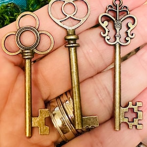 Witch's Vintage Skeleton Keys: Large Handmade Wiccan Altar Keys - Etsy
