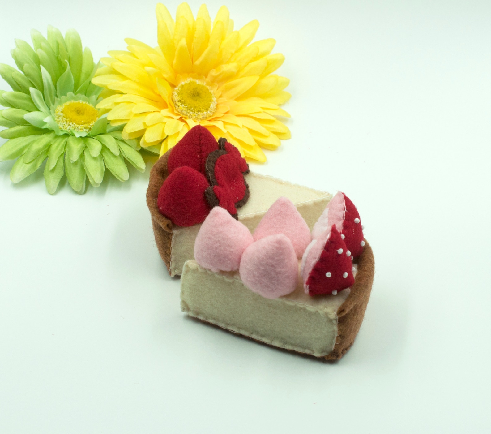 Felt Food, Pretend Food, Felt Cake Set, Sugar or Strawberry Cake - Etsy