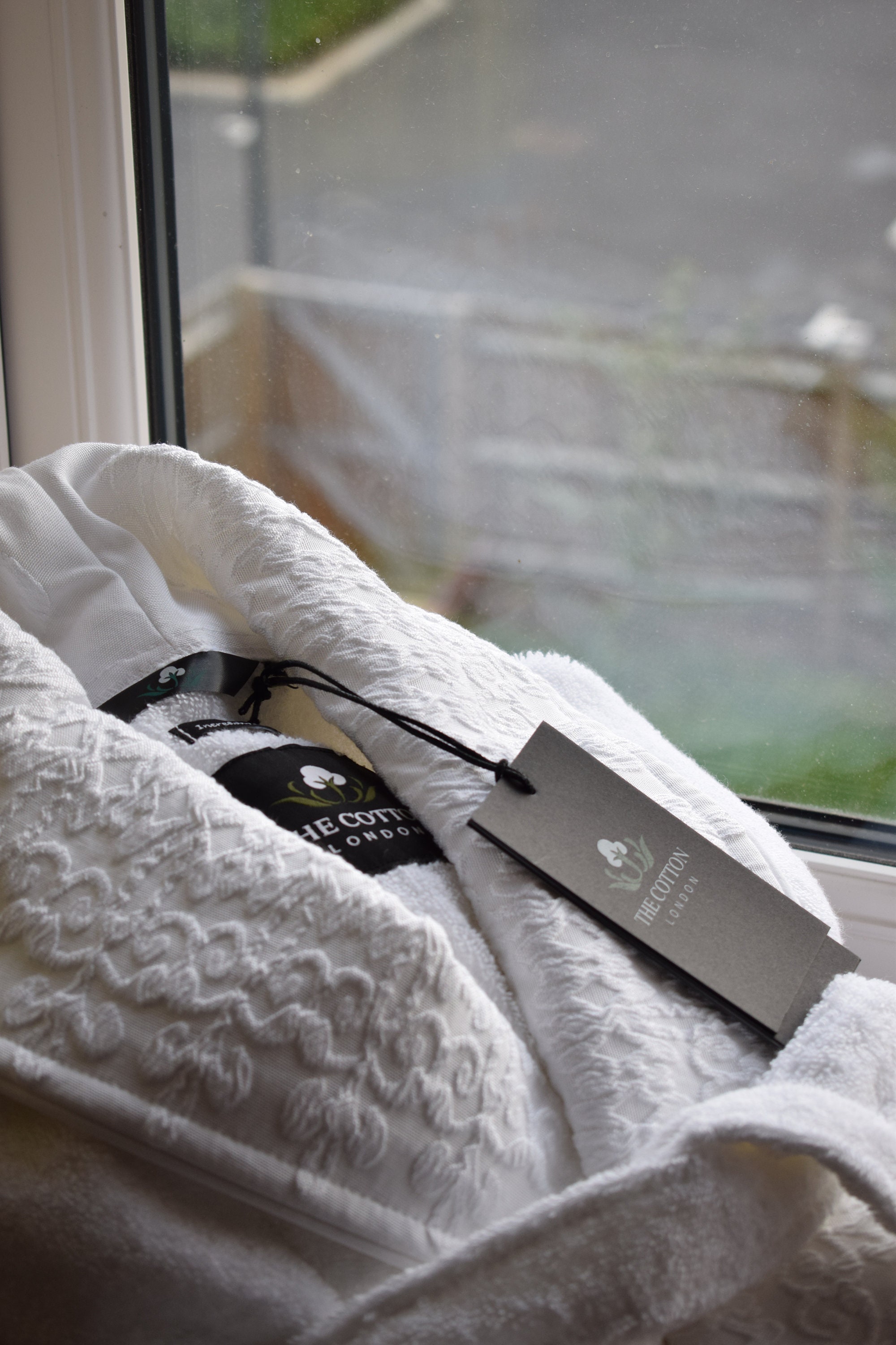 Mr. and Mrs. Bathrobes: Luxurious Matching Robes for Couples 100% ...