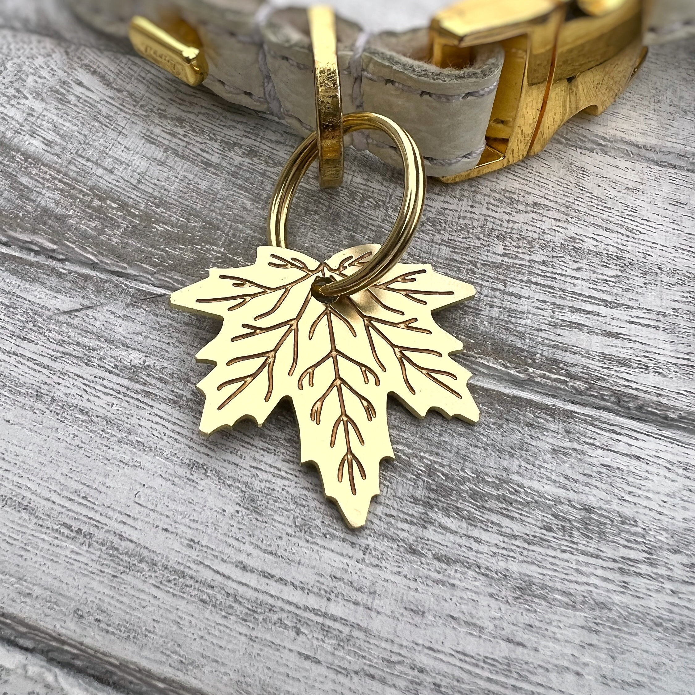 Maple Leaf Name Tags - Etsy