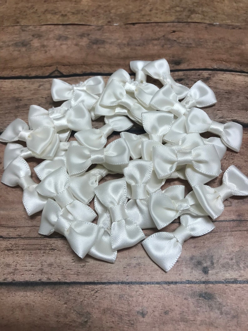 Antique White Bow Ties in Satin. Bows. Small Bow Ties. - Etsy