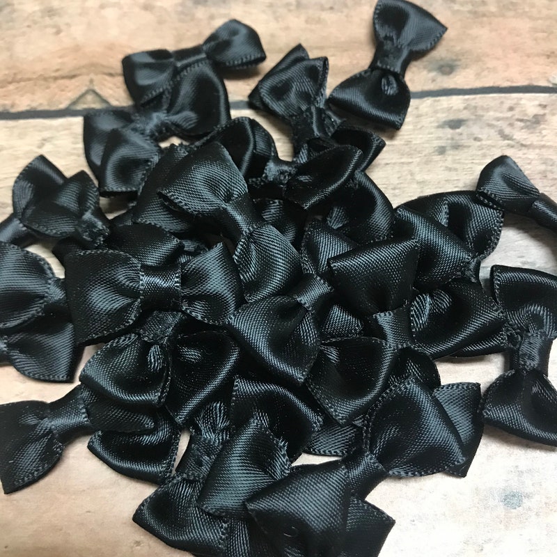 Small Black Bow - Etsy