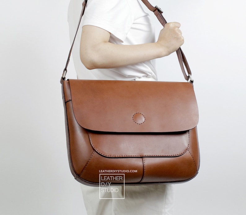 Mens Leather Bag Pattern/video Tutorial/mens Crossbody Bag Pdf ...