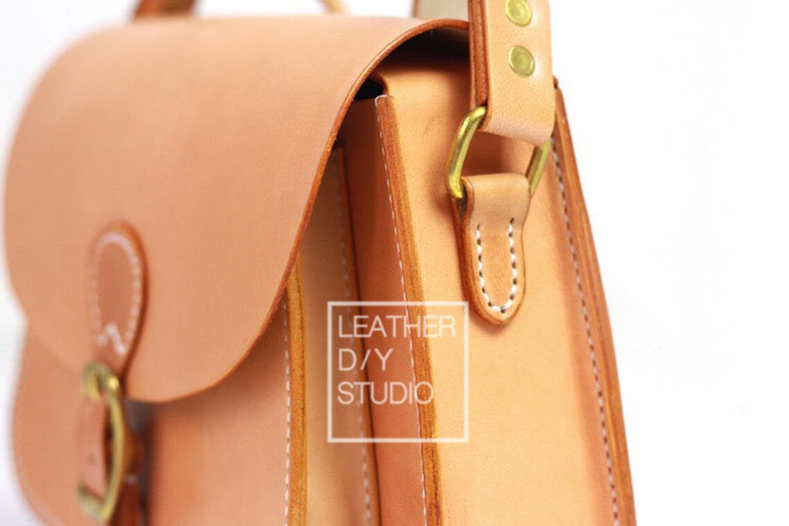 Build along Leather Saddle bag pattern with instruction/how to | Etsy