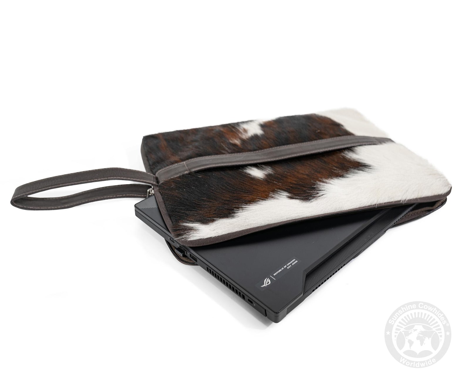 Cowhide Laptop Cover – 16” Notebook Carrier - Handmade Leather ...