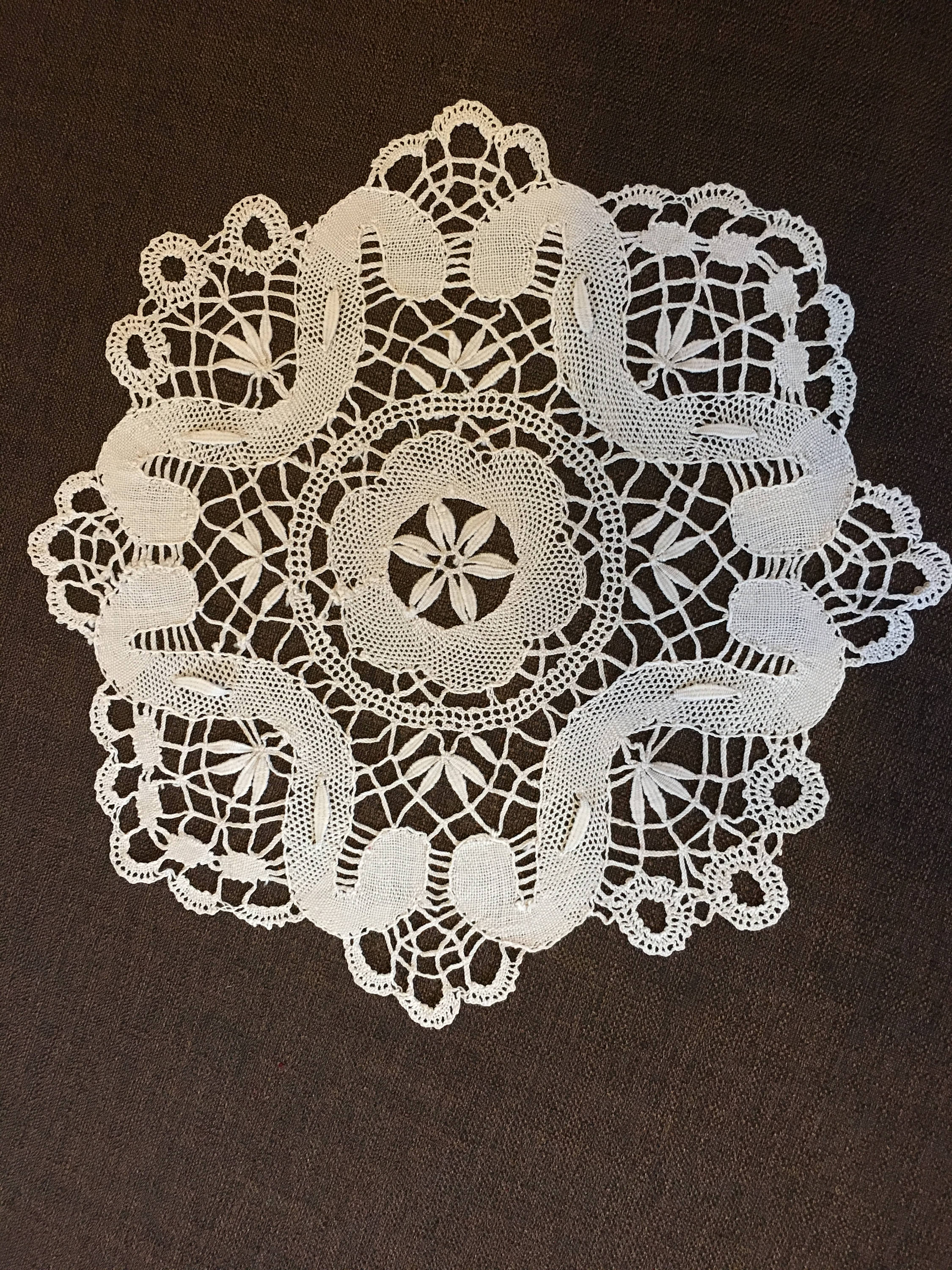 Vintage French Lace - Kalofer Lace - Handmade Lace - Table Decoration ...