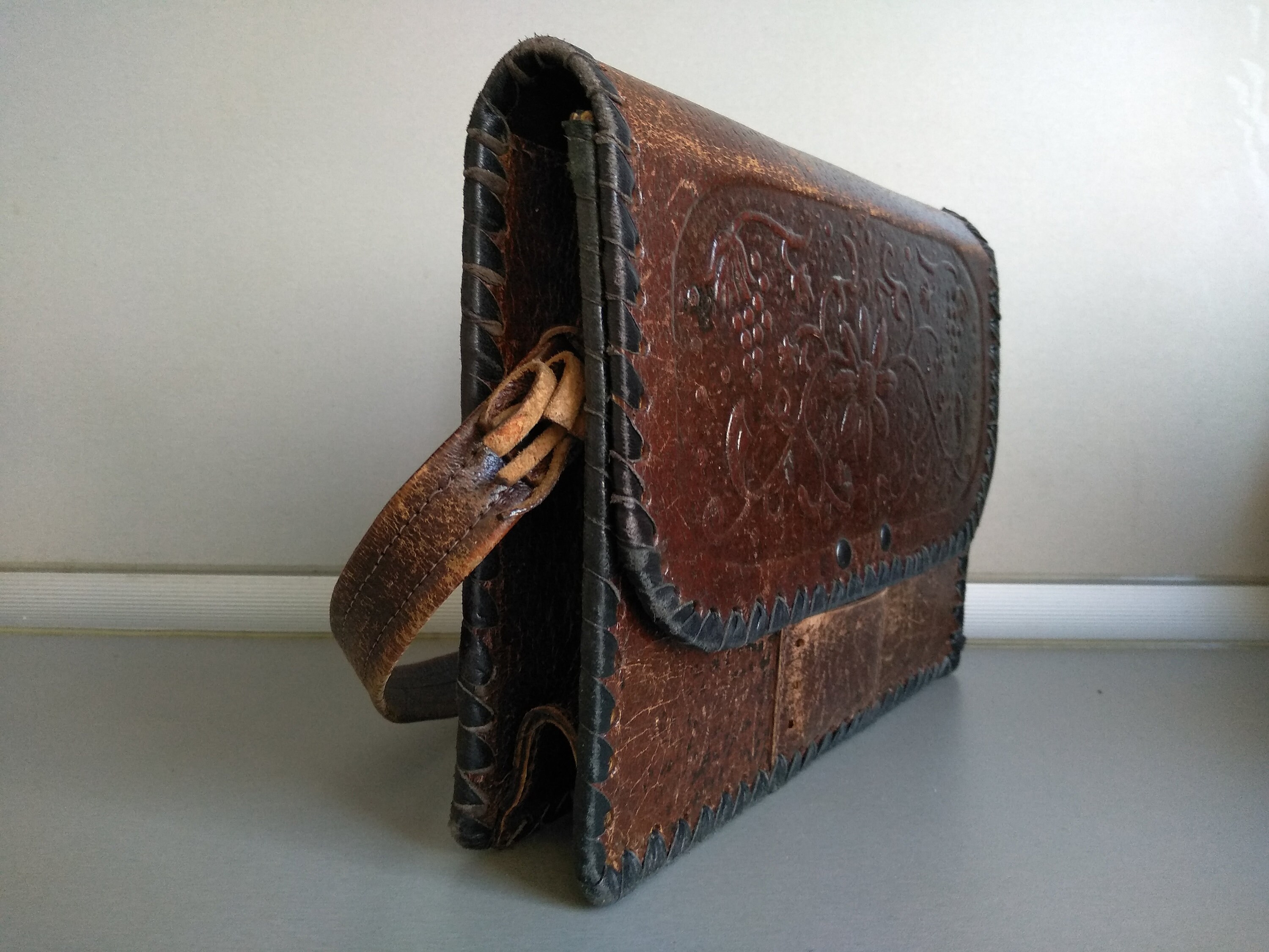 Vintage Genuine Leather Bag - Retro Leather Bag - Old Leather Bag From ...