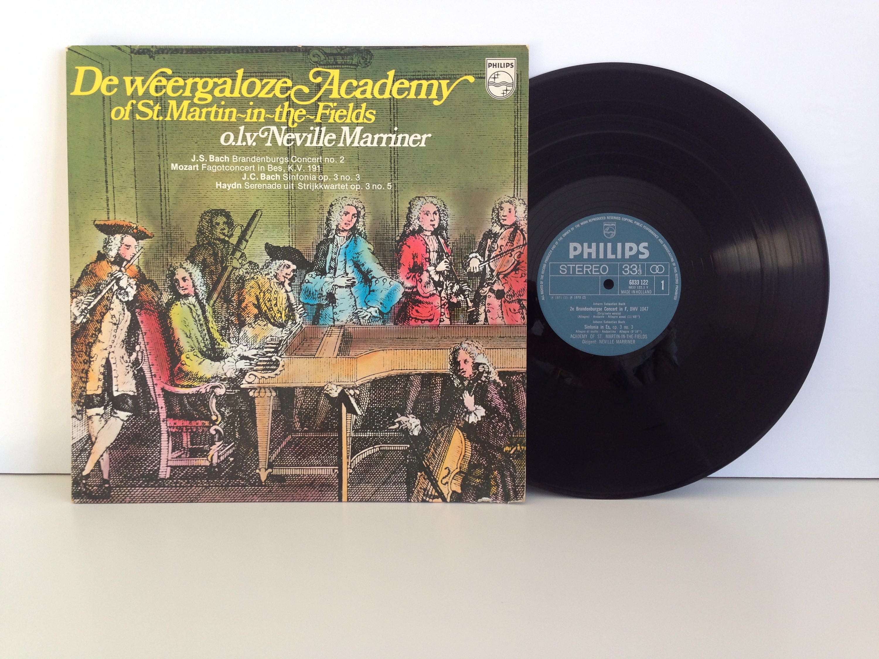 Gramophone Plate - Vintage Vinyl - Gramophone Record - Classical Music ...