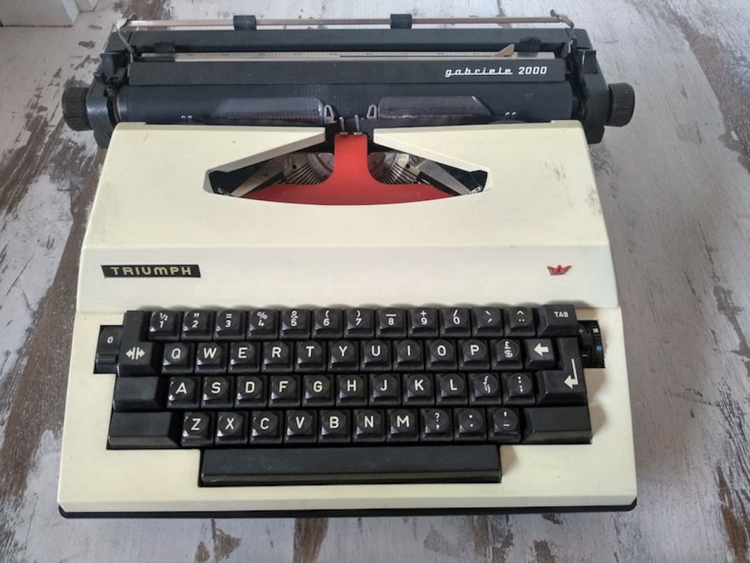 Electric Typewriter TRIUMPH - Тypewriter Triumph - Triumph Typewriter ...