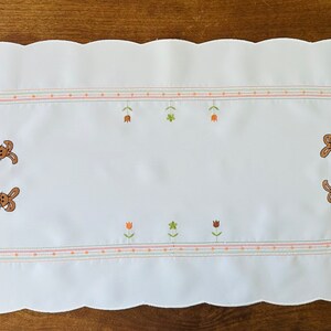 Vintage Germany Easter Table Runner - Machine Embroidery Table Runner ...