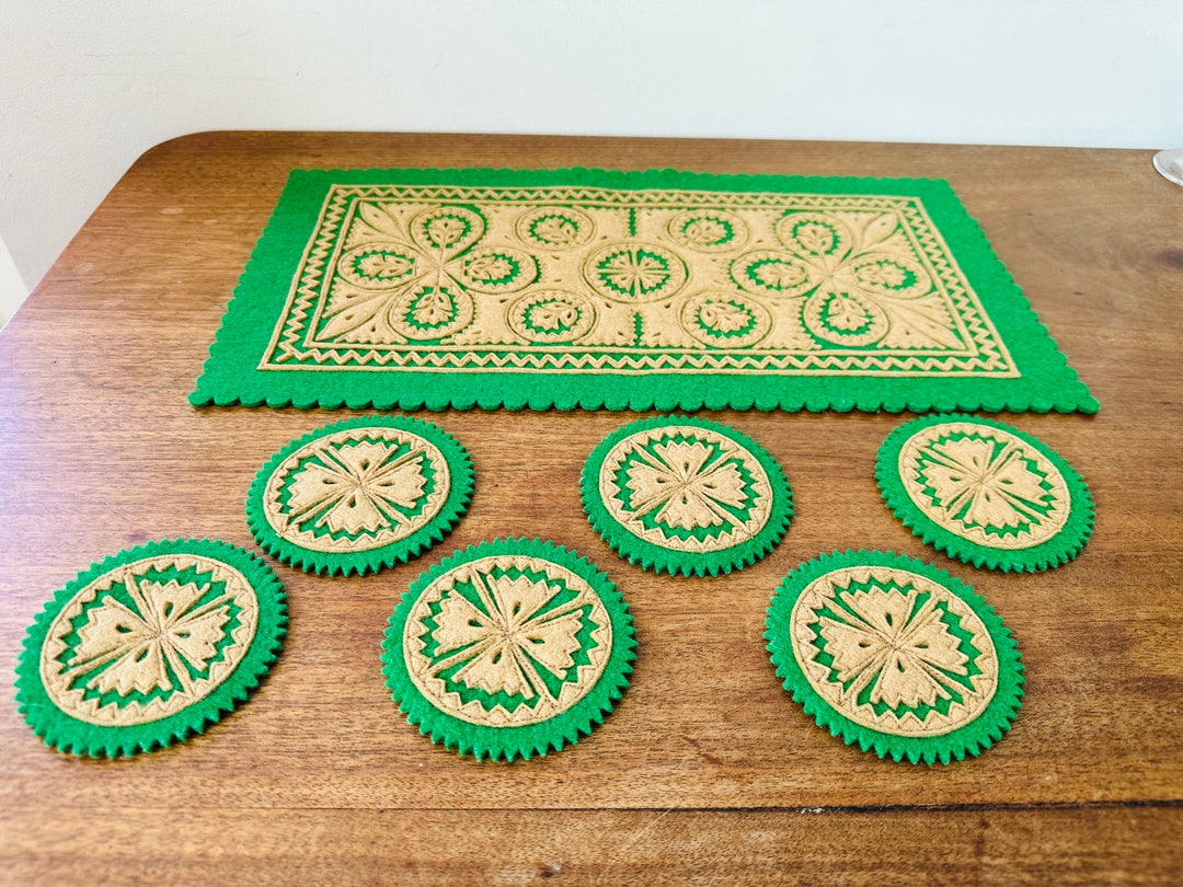 Set of 6 Round Felt Hot Pads and One Rectangular - Green Hot Pads - Etsy