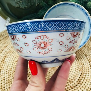 Vintage Set of 2 Chinese Rice Grain Porcelain Round Bowls Gold Band ...