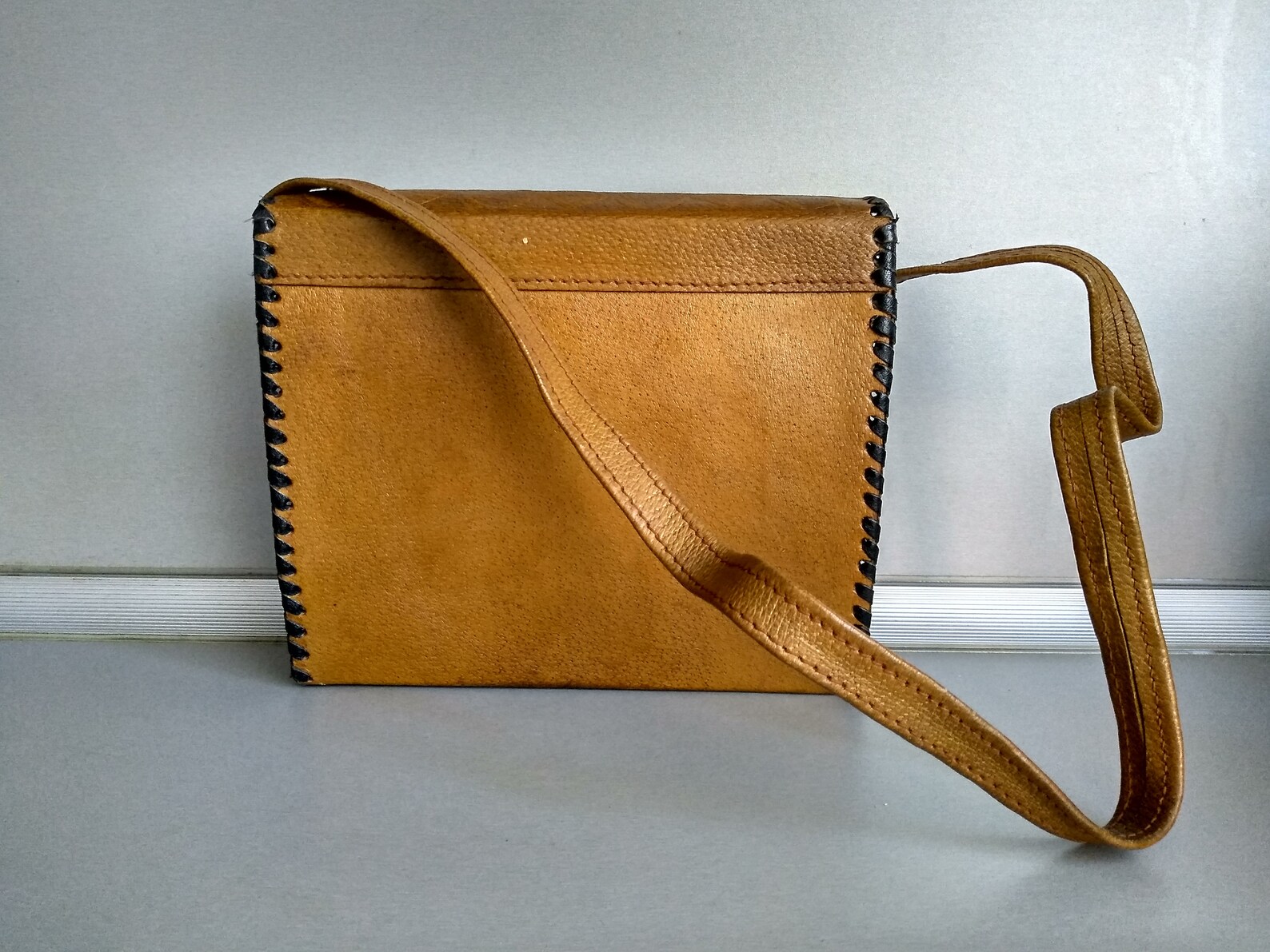 Vintage Genuine Leather Bag - Retro Leather Bag - Old Leather Bag From ...