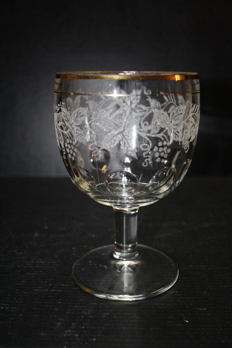 Bartlett & Collins Sand Etched Thumbprint Goblet - Etsy