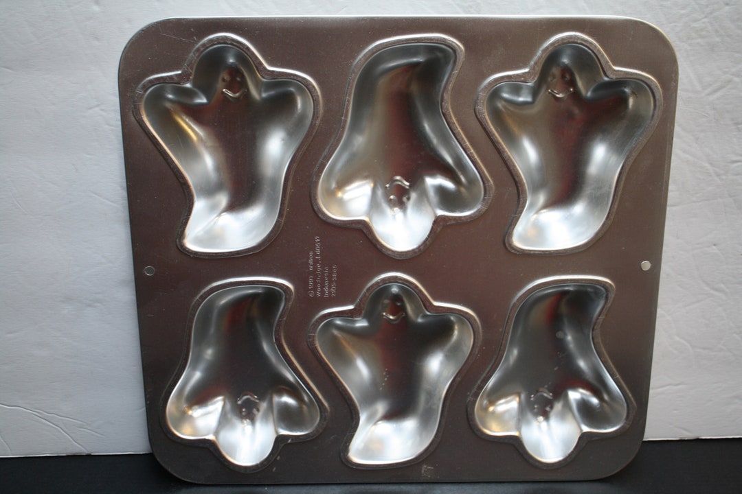 Wilton Aluminum Jello/mini 'ghost' Cake Pan - Etsy