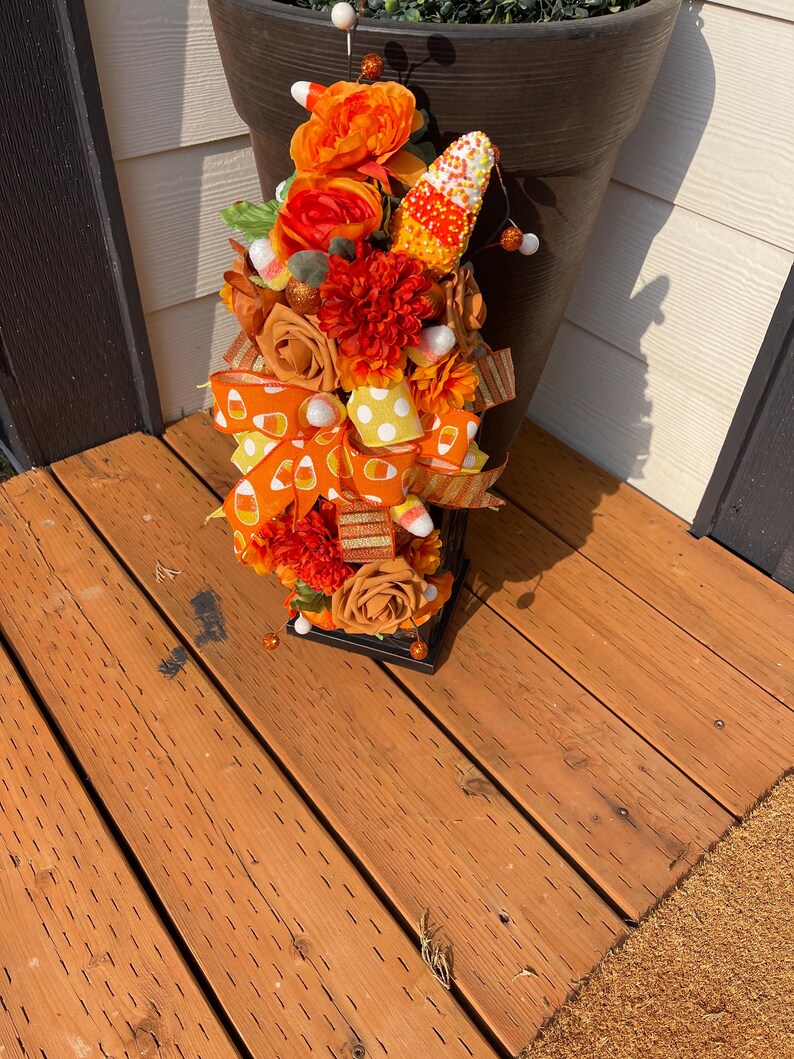 Halloween Candy Corn Lantern Swag, Fall Floral Table Runner, Seasonal ...