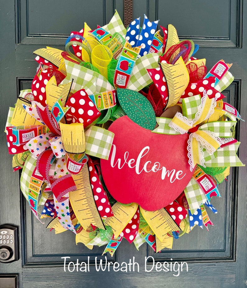 Apple Teacher School Wreath, Personalized Teacher Wreath, Classroom ...