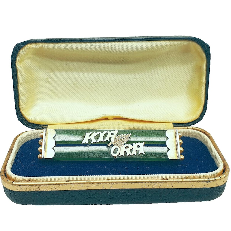 Pounamu in Gold - Etsy UK