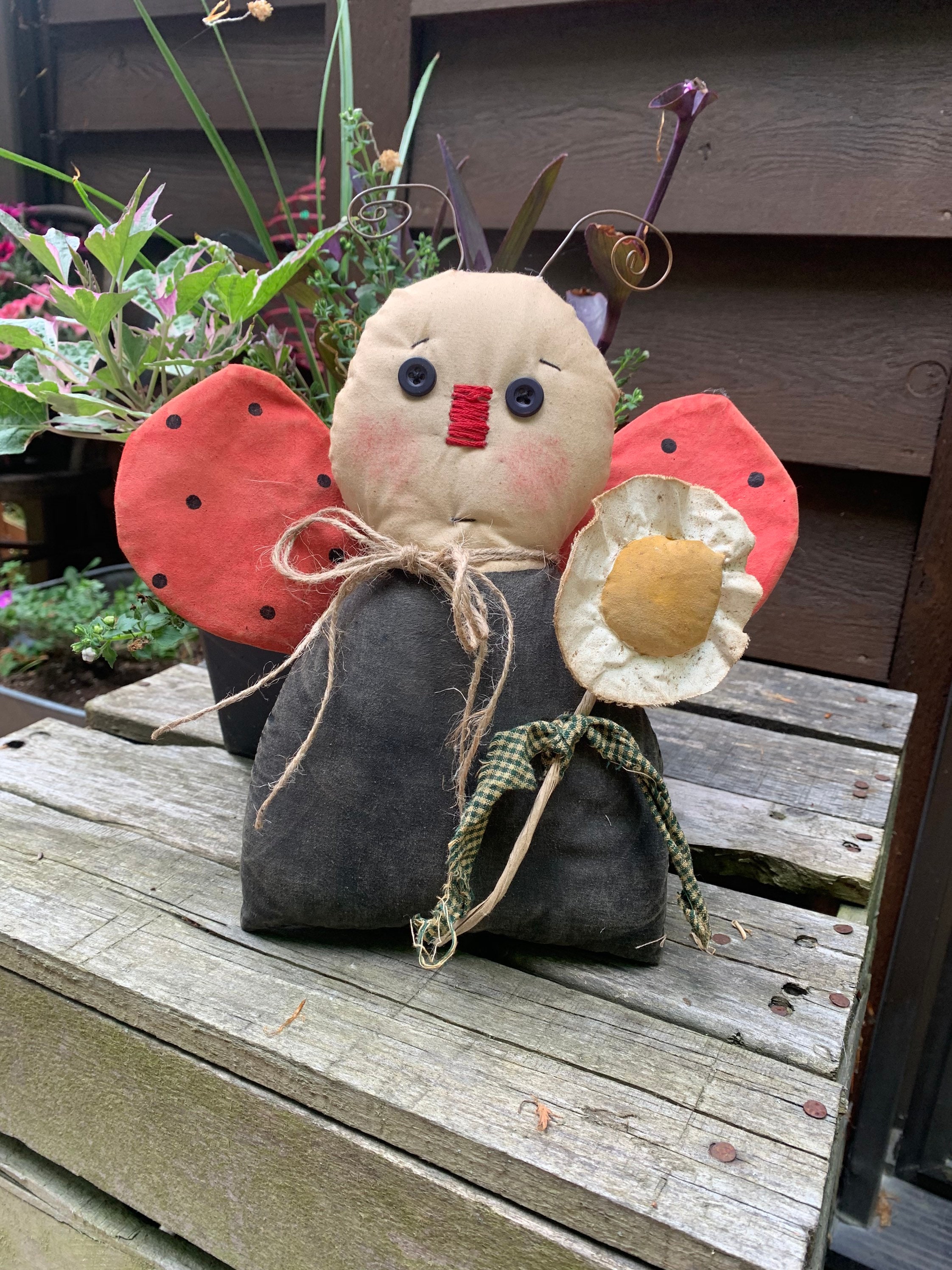 Primitive Ladybug Sitter - Etsy