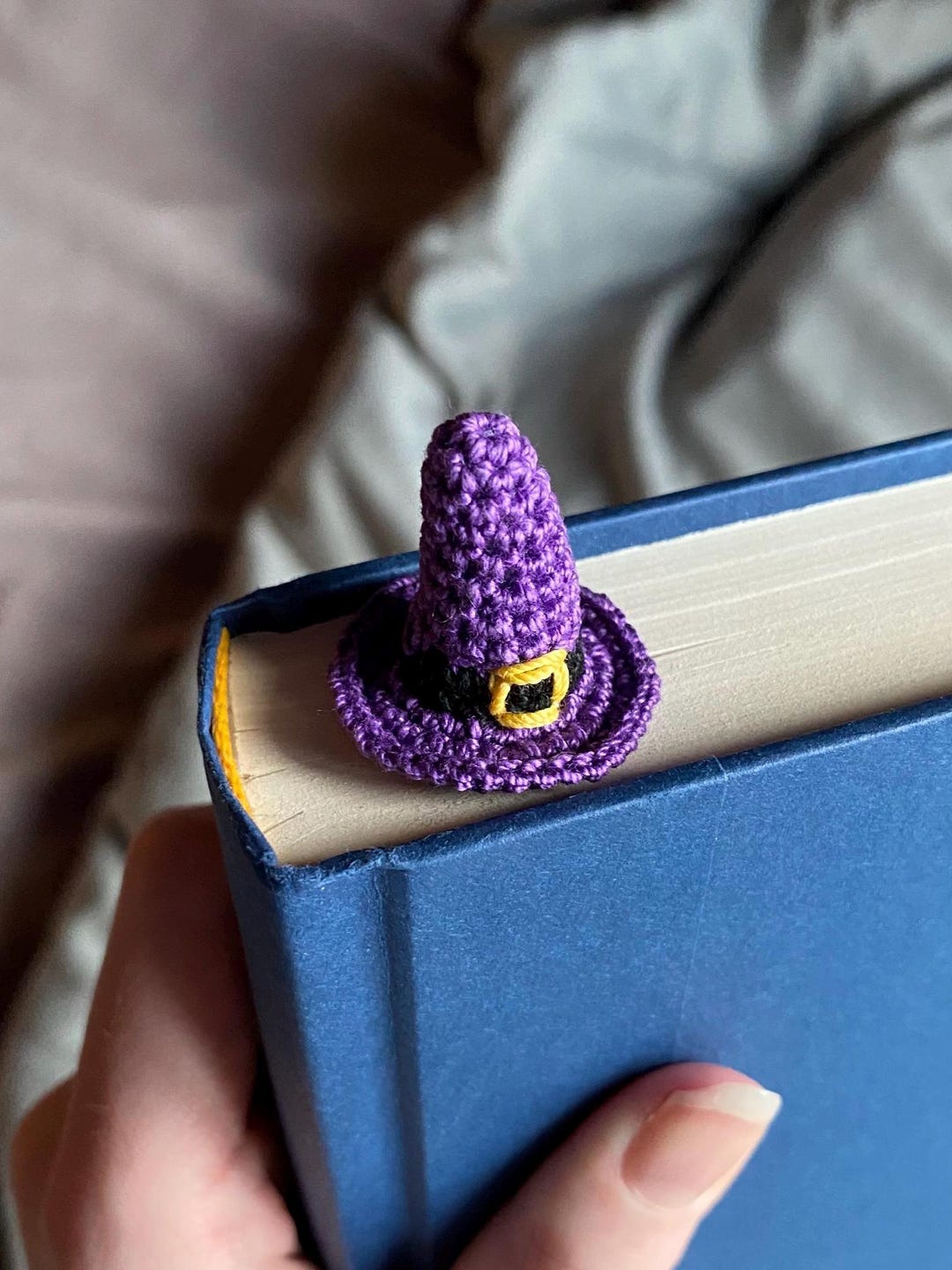 Witch Hat Crochet Bookmark // Halloween Witchy Gift for Book Lovers - Etsy